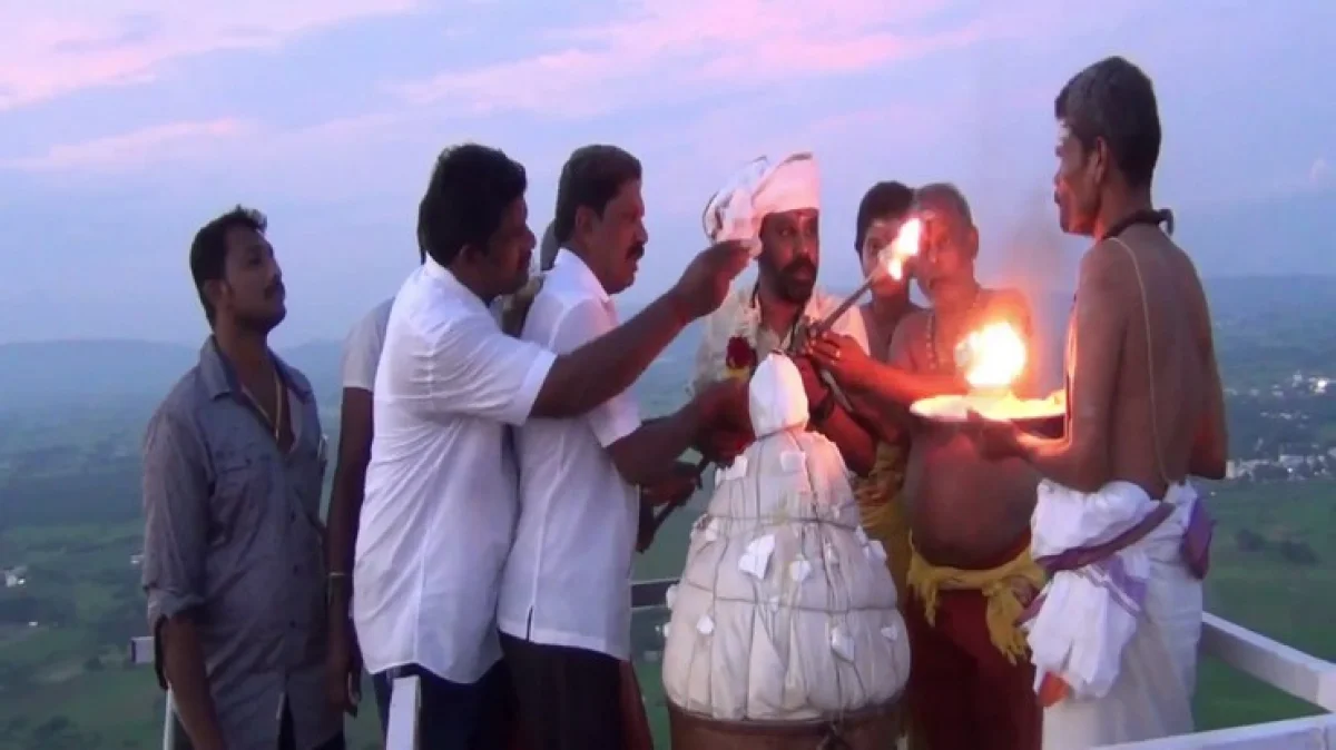 திடியன் கைலாசநாதர் கோவிலில் மகா தீபம்! – பக்தர்கள் கோஷமிட்டு வழிபாடு ...
