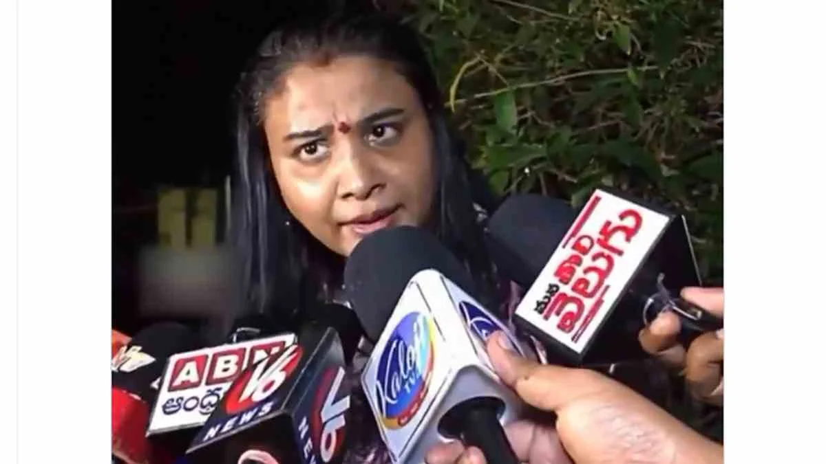 కొండా సురేఖ ఇంట్లో అర్థరాత్రి హైడ్రామా.. మా అమ్మ ఇంటికొచ్చి కన్నీళ్లు ...