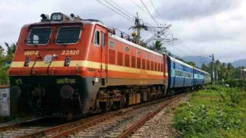 செங்கோட்டை- மயிலாடுதுறை உள்பட 9 ரயில்கள் மாற்றுப்பாதையில் இயக்கப்படும் ...