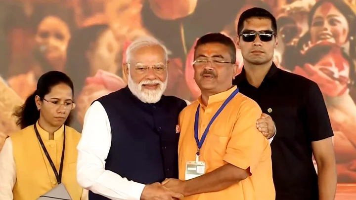 LIVE: पश्चिम बंगाल में भाजपा राज, शुभेंदु अधिकारी ने ली CM पद की शपथ, 5 ...