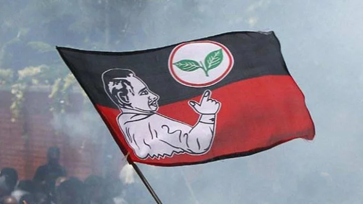 அதிமுக கொடியில் இருப்பது அண்ணாவா? அமித்ஷாவின் தாத்தாவா? முரசொலி ...