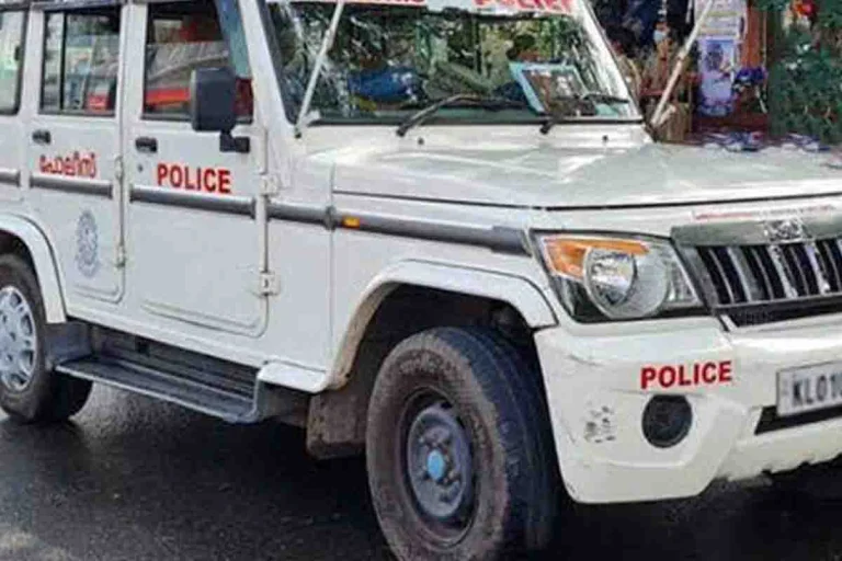 'കൊറിയറില്‍ എംഡിഎംഎ'; വൈറോളജി ഇന്‍സ്റ്റിറ്റ്യൂട്ടിലെ അവാര്‍ഡ് ജേതാവായ ...