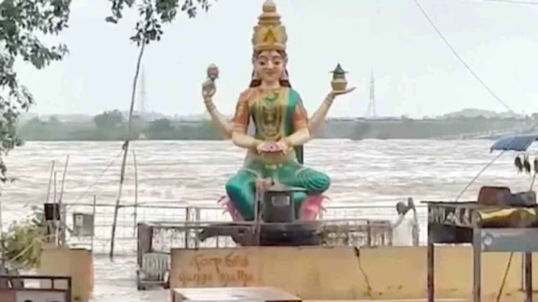 Basara: గోదావరి నదిలో వరద ఉద్ధృతి.. 40 ఏళ్ల తర్వాత గోదావరి మళ్లీ ...